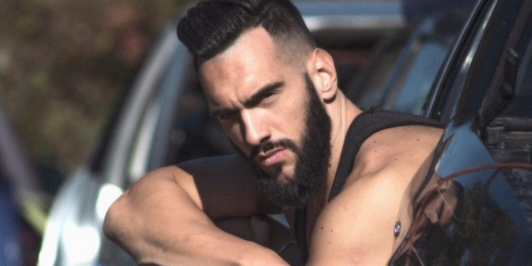 (VIDEO) ALEN VLAHOVIĆ: Novo je lice na hrvatskoj glazbenoj sceni, visok ...