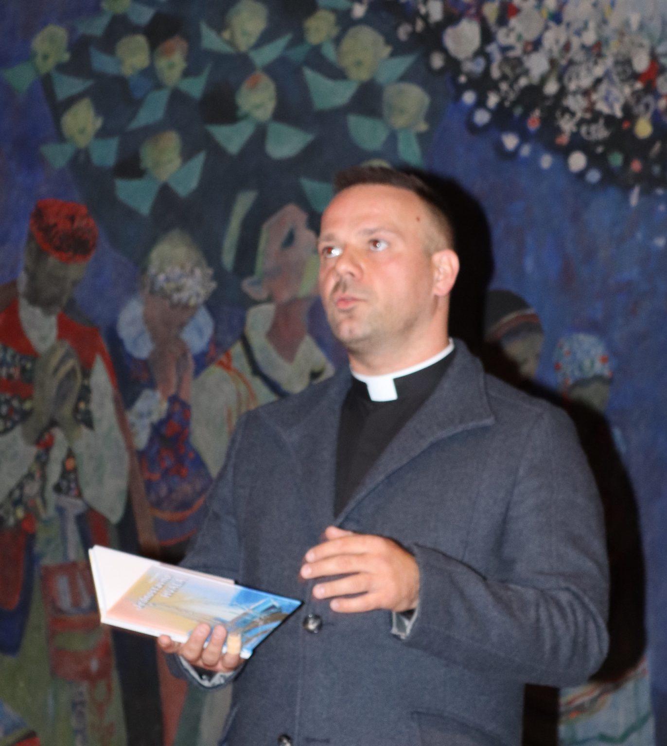 ESSEN: Predstavljena knjiga „Jednostavno hvala“ vlč. Ivana Cestara ...