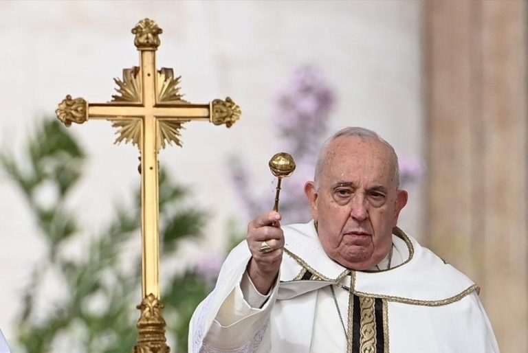 PAPA FRANJO POZVAO DA TAKO I OSTANE: Ove godine katolici i pravoslavci ...