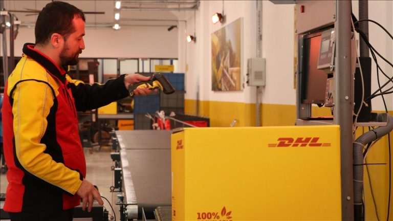 OPREZ PRI PRAĆENJU PAKETA: Kako prepoznati lažni mail od DHL-a, jedan ...