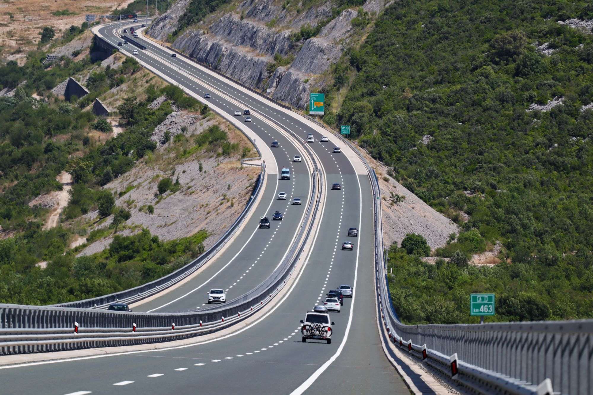 ŠOKANTNO OTKRIĆE NA AUTOCESTI A45: Na cesti pronađene dvije odsječene ...